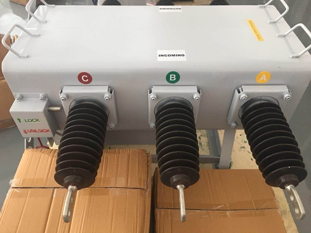 Smart Column Pole Mounted Switch , SF6 Isolator Load Break Switch For ...